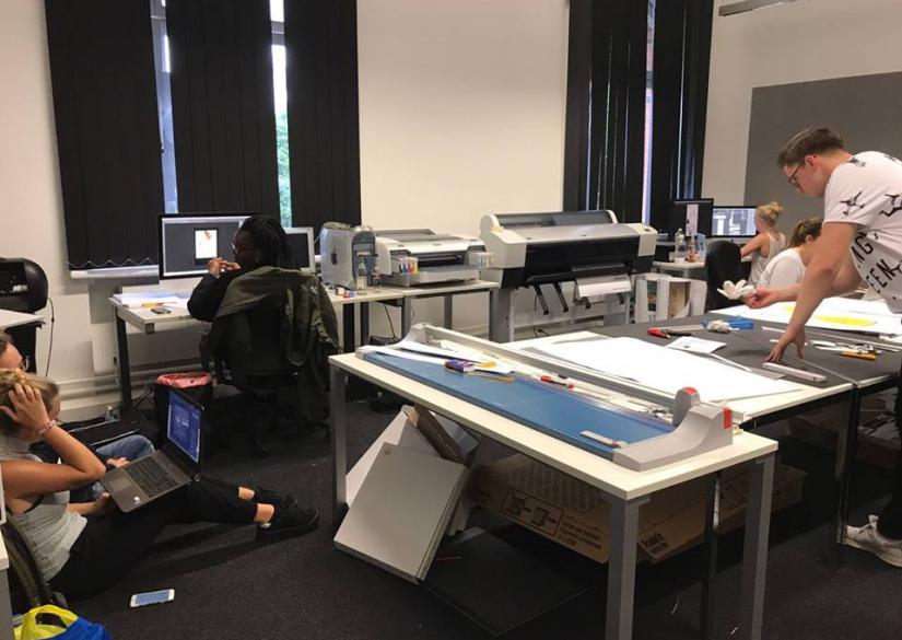 UE University of Applied Sciences Europe Университет UE University ...